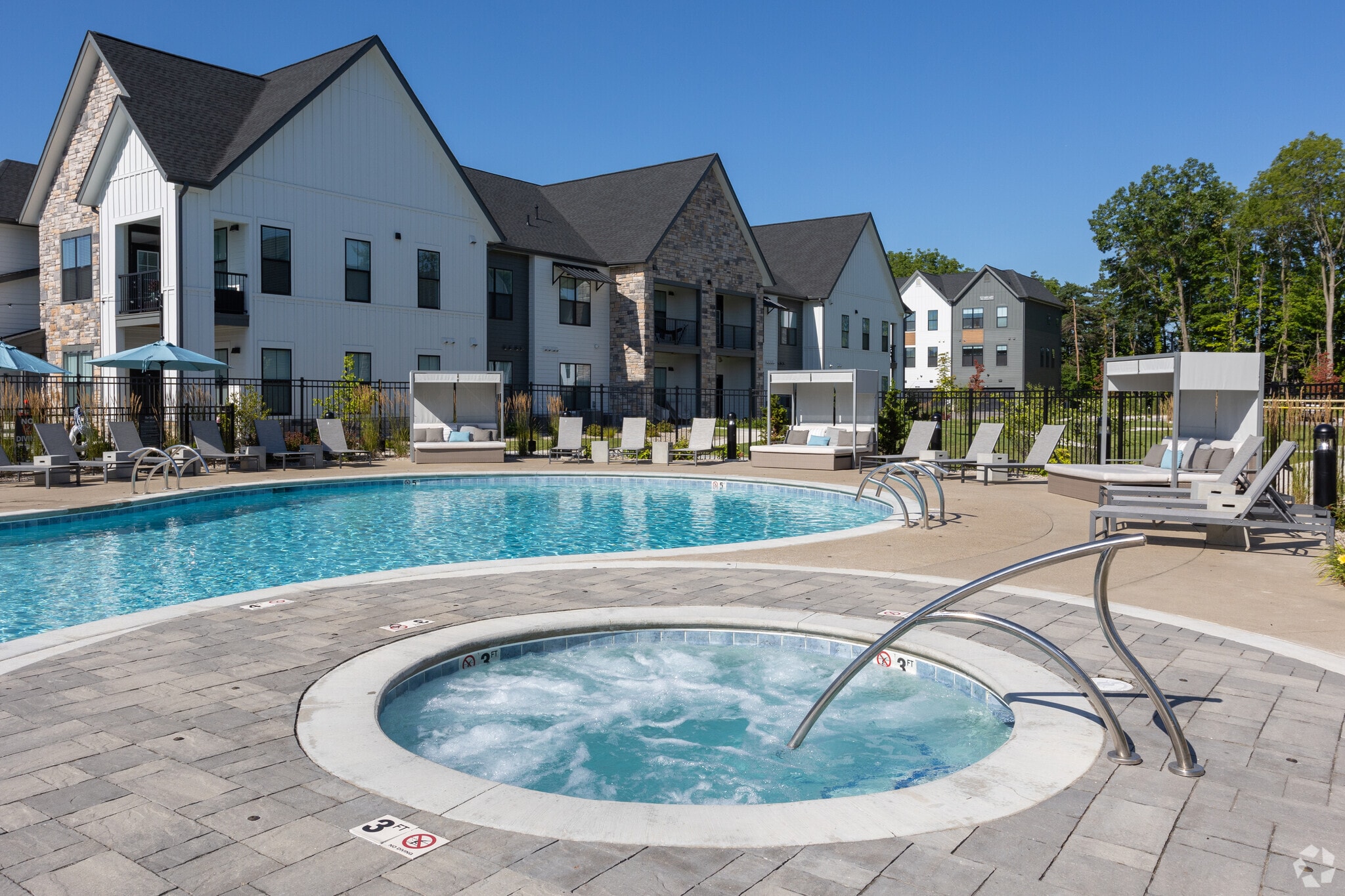 The BLVD at Wilson Crossings - 4087 64th St Sw Wyoming, MI 49418 ...