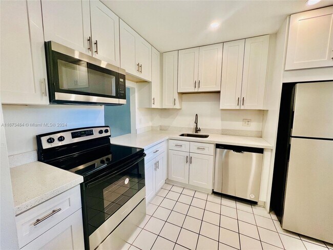 301 Cambridge Rd Unit 210, Hollywood, FL 33024 - Condo for Rent in ...