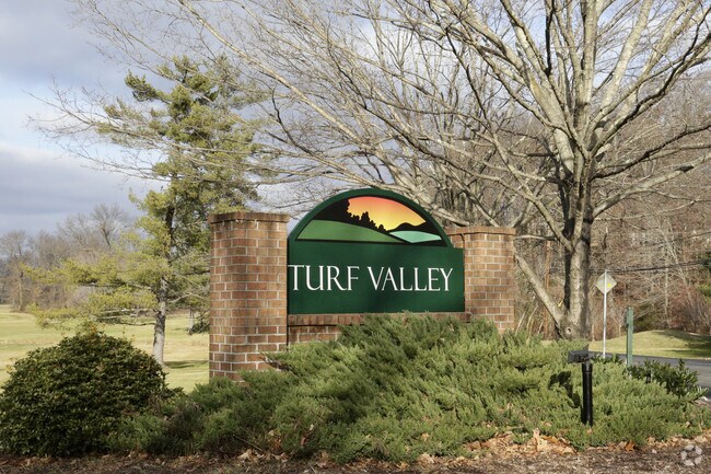 Villas at Turf Valley - 2776 Turf Valley Golf Rd Ellicott City, MD ...