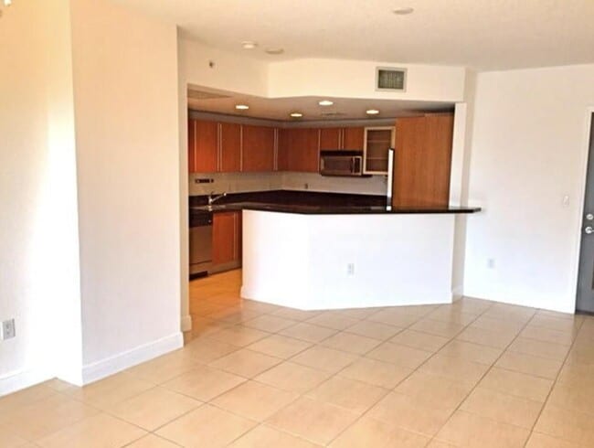 610 Clematis St Unit 438, West Palm Beach, FL 33401 - Condo for Rent in ...