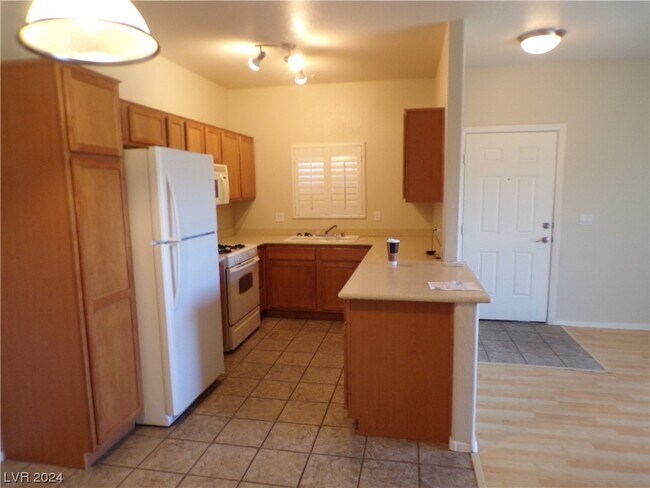 2291 W Horizon Ridge Pkwy Unit 7242, Henderson, NV 89052 - Condo for ...