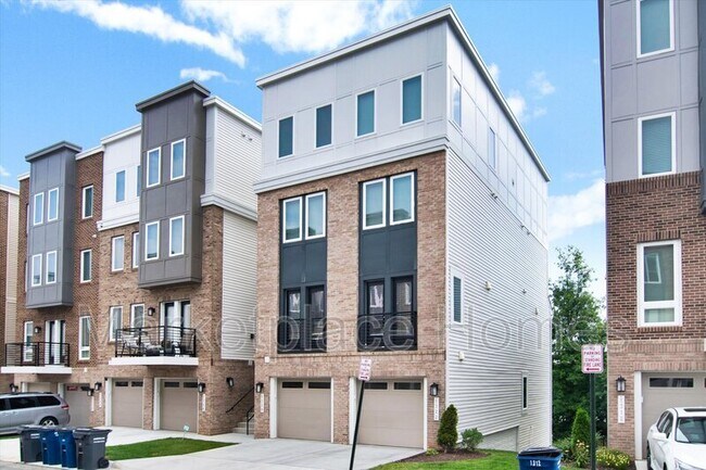 1322 Rail Stop Dr, Woodbridge, VA 22191 - Townhome Rentals in ...