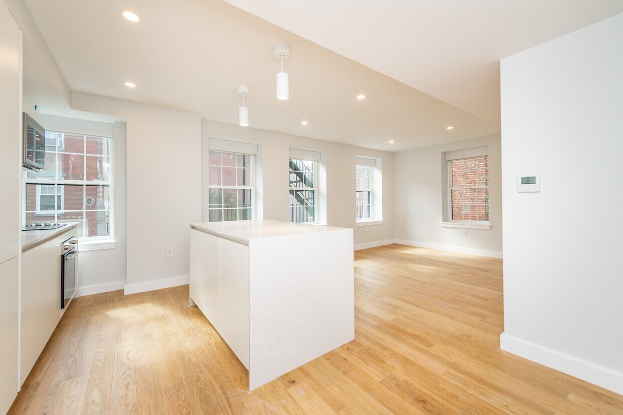 27 Clark St Unit 2, Boston, MA 02109 - 27 Clark St Boston, MA 02109 ...