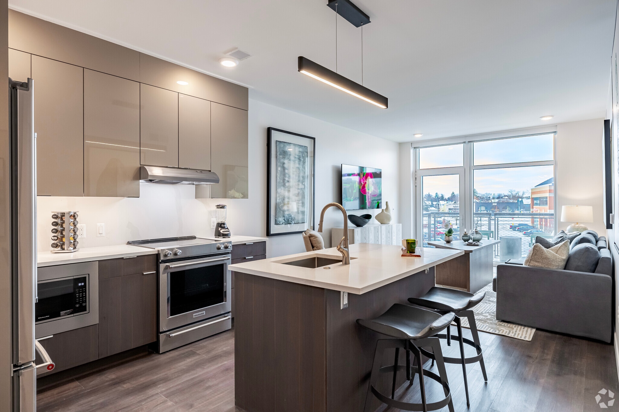 Birmingham Pointe - 707 S Worth St Birmingham, MI 48009 | Apartments.com