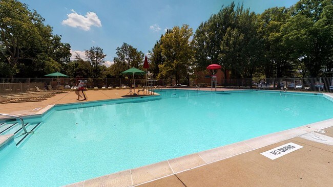 Fairfield Crossing Apartments Apartments - Falls Church, VA ...
