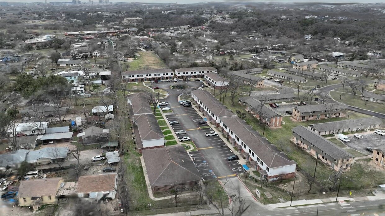 Springdale Estates Apartments - 1050 Springdale Rd Austin, TX 78721 ...