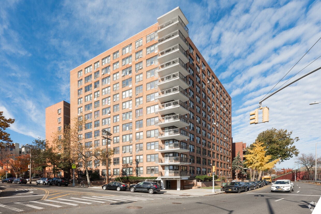 Pelham Bay Towers - 3121 Middletown Rd The Bronx, NY 10461 | Apartments.com