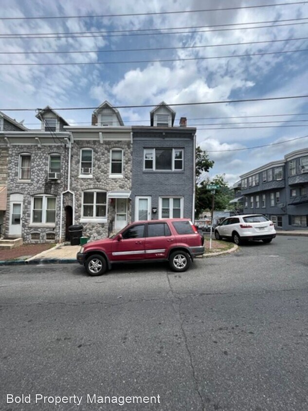 1439 Fairview St, Reading, PA 19602 - House Rental in Reading, PA ...