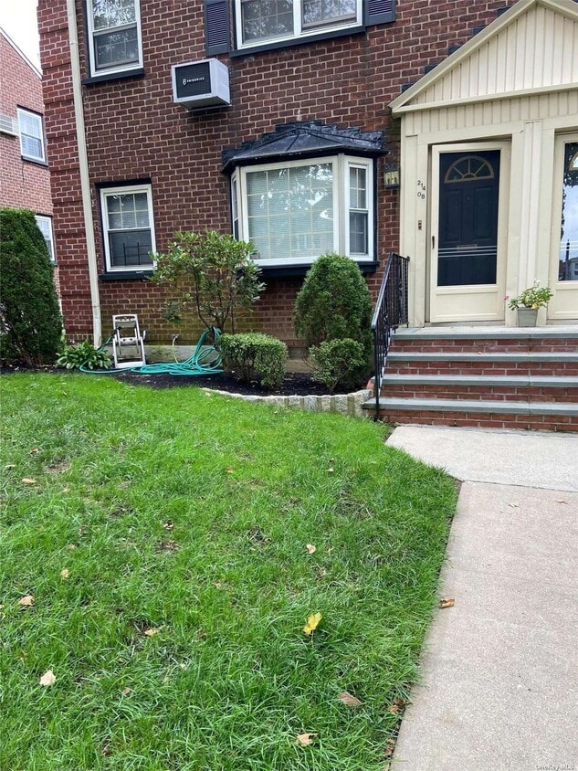 214-8-214-69 69th Ave Unit Lower, Queens, NY 11364 - Condo for Rent in ...