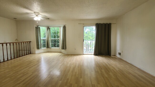 Droyer's Point Apartments for Rent with Gym/Fitness Center - Jersey ...