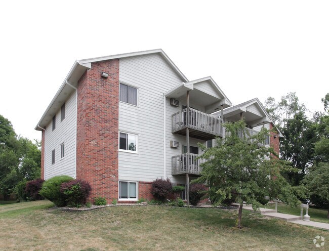 Apartments for Rent with Hardwood Floors in Linden IA | Apartments.com