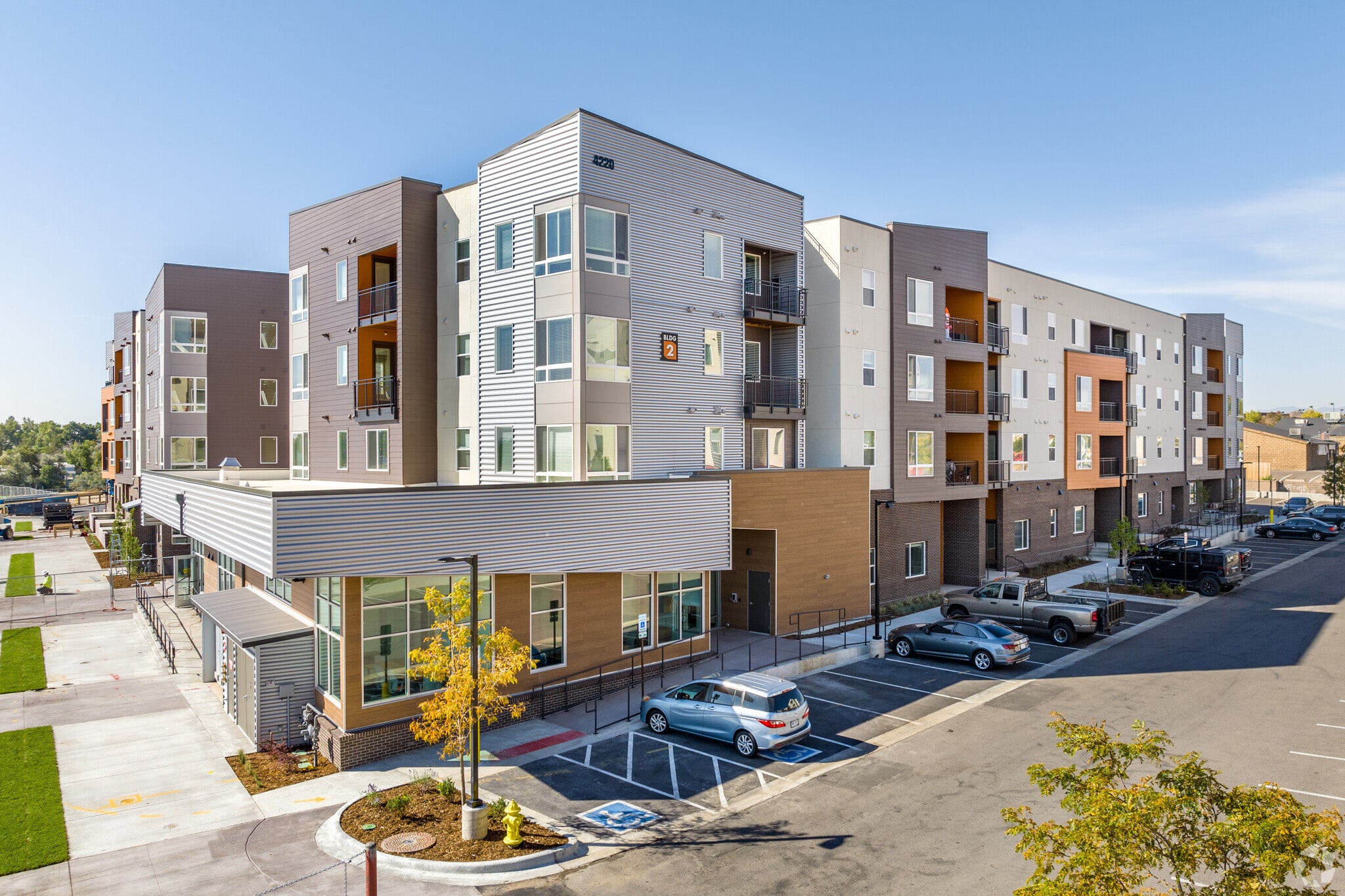 Crossing Pointe South Apartments - 4220 E 104th Ave Thornton, CO 80233 ...