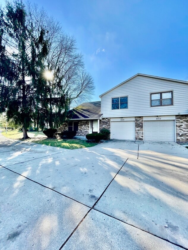9046 Pine Cone Way, Indianapolis, IN 46268 - Condo for Rent in ...