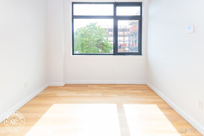 44 Kent St Unit 308, Brooklyn, NY 11222 | Apartments.com