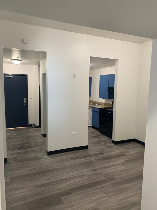 Renaissance North - 1905 Elmore St Cincinnati, OH - Apartments for Rent ...