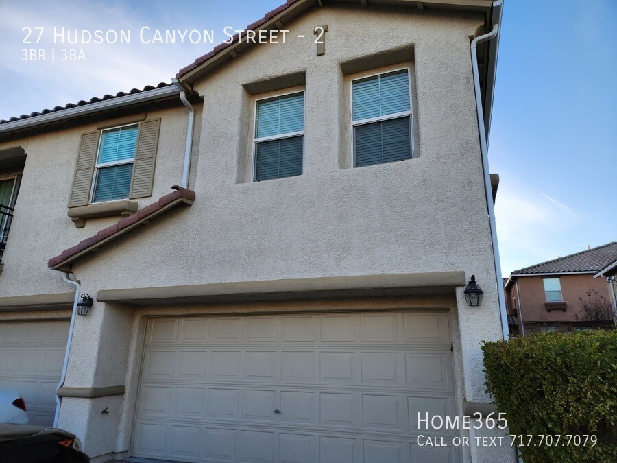 27 Hudson Canyon St, Henderson, NV 89012 - Townhome Rentals in ...