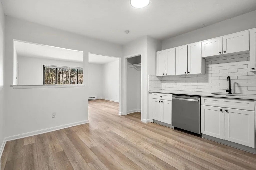 18 Pierce St Unit 4, Foxborough, MA 02035 - Room for Rent in Foxborough ...