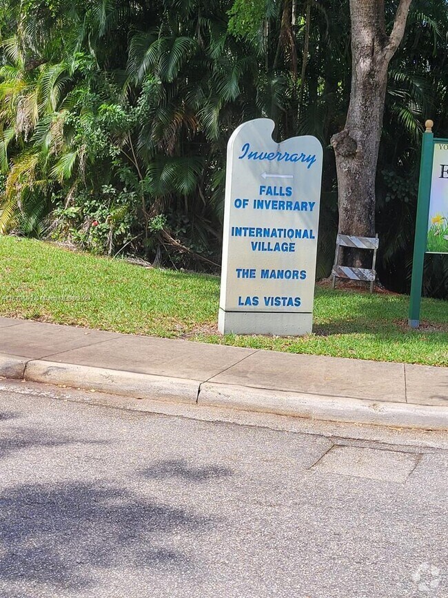 Manors of Inverrary Condominiums Pet Friendly Apartments for Rent ...