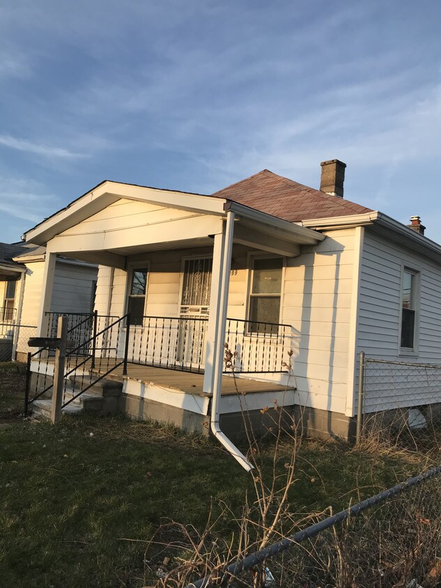 3899 Moore St, Inkster, MI 48141 - House Rental in Inkster, MI ...