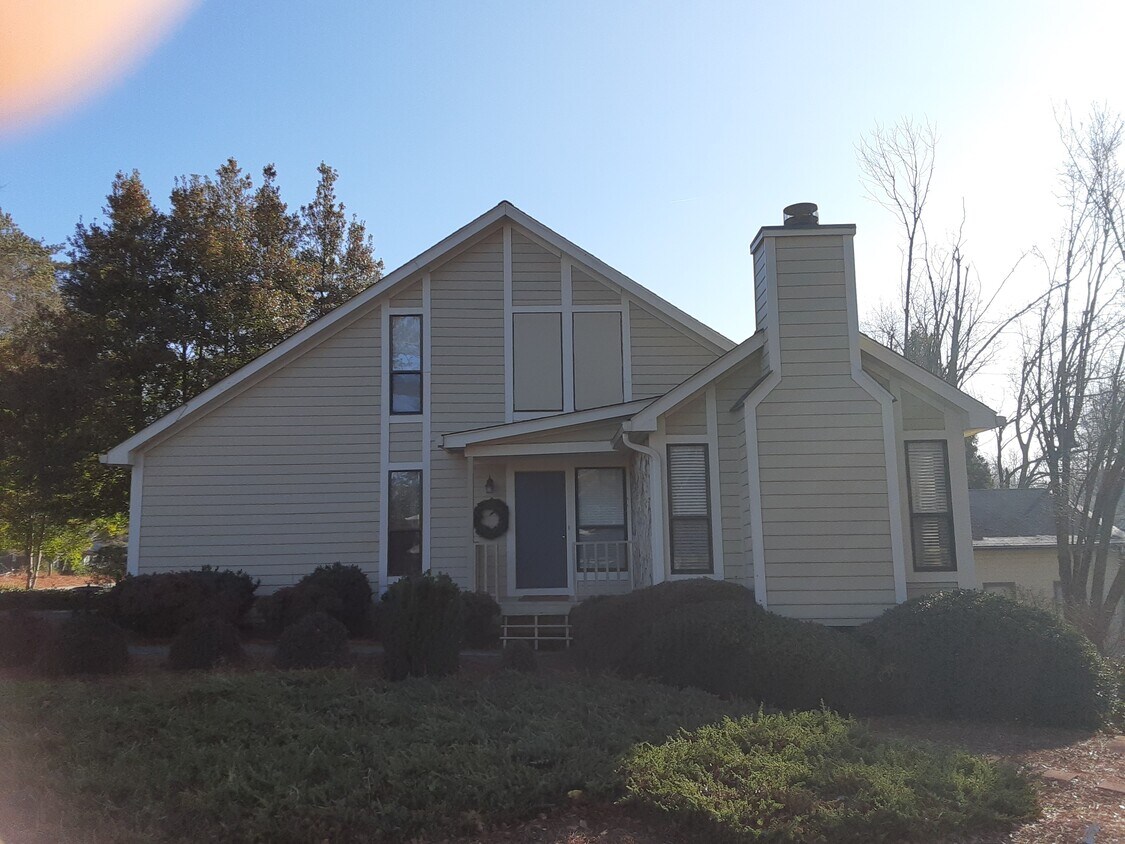 80 Thompson Pl, Roswell, GA 30075 - House Rental in Roswell, GA ...