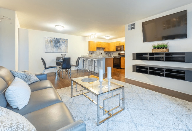 Carr Apartments - Apartments in Sylvania, OH | Apartments.com