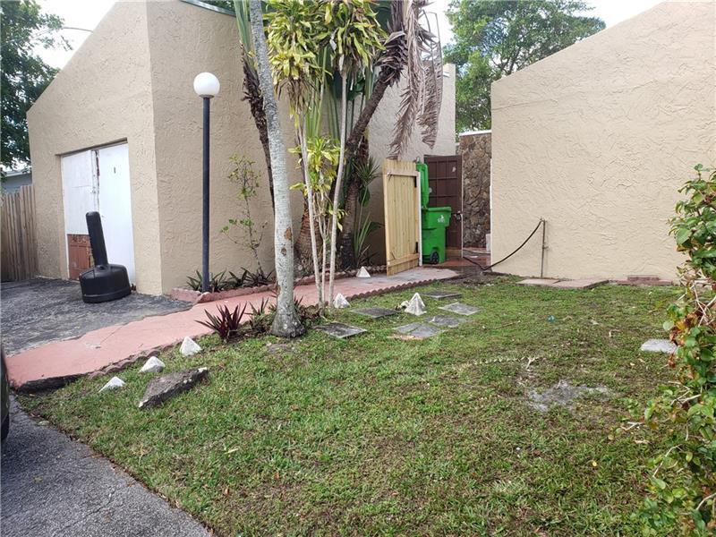 9725 NW 26th Ct, Sunrise, FL 33322 - House Rental in Sunrise, FL ...