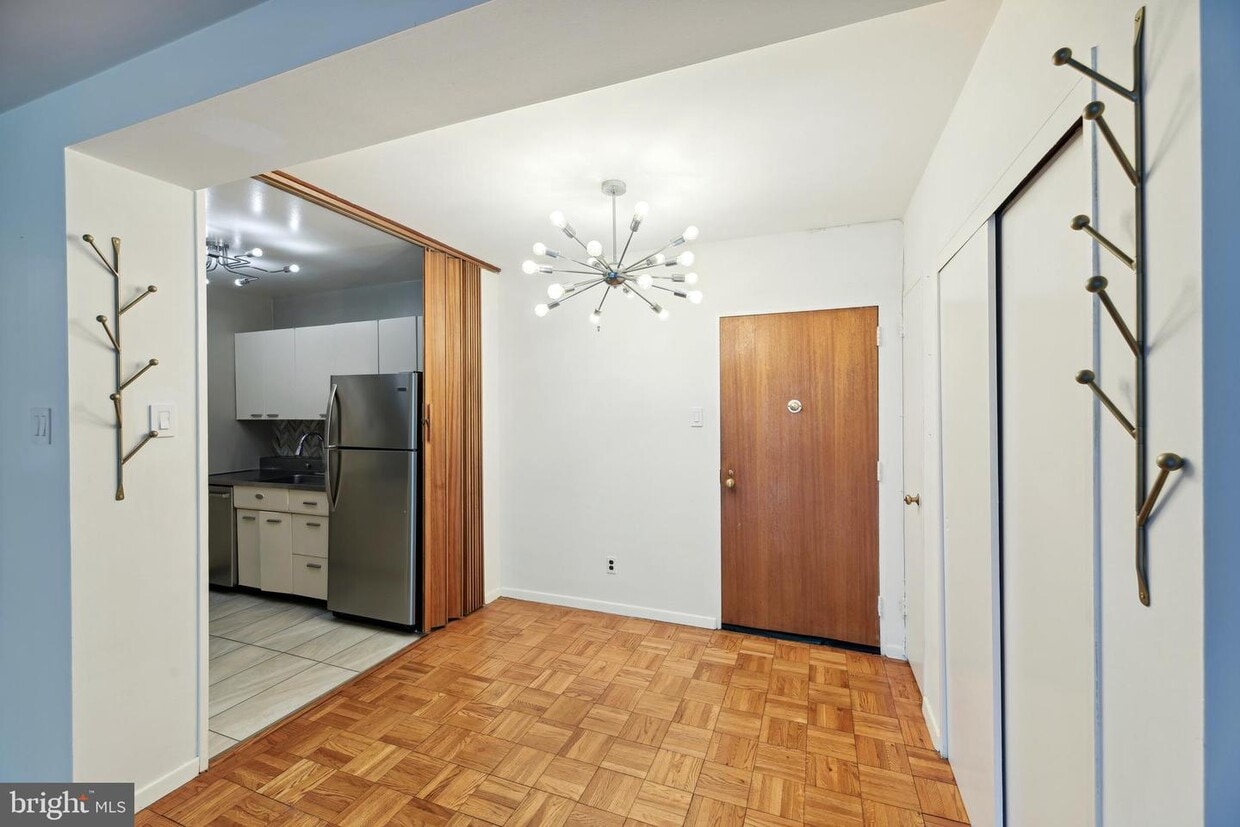 2475 Virginia Ave NW Unit 211, Washington, DC 20037 - Room for Rent in ...