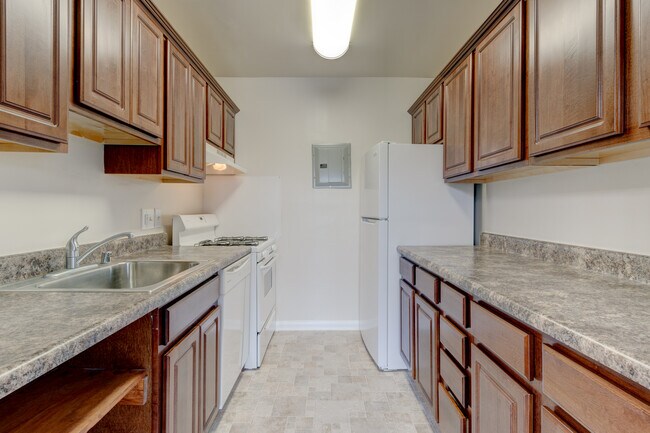 Andrews Ridge Apartments - Apartments in Suitland, MD | Apartments.com