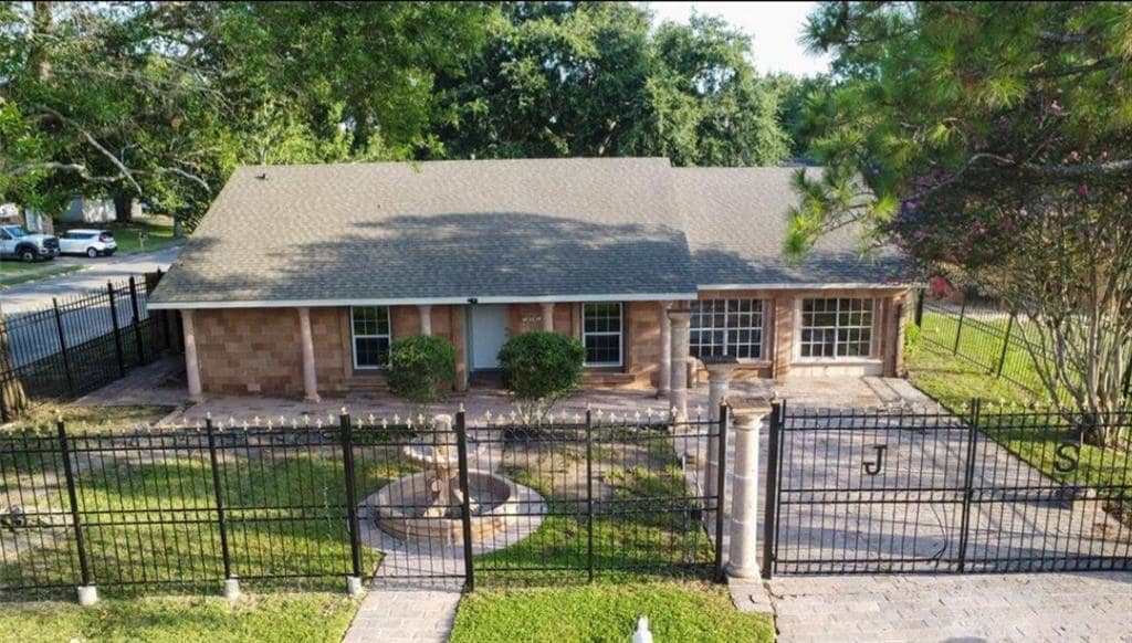 506 Allen Ct, Alvin, TX 77511 - House Rental in Alvin, TX | Apartments.com