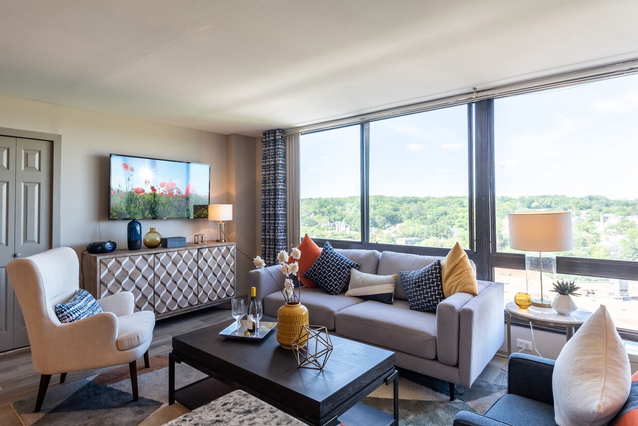 The Square at 511 Apartments - 511 Four Mile Rd Alexandria, VA 22305 ...
