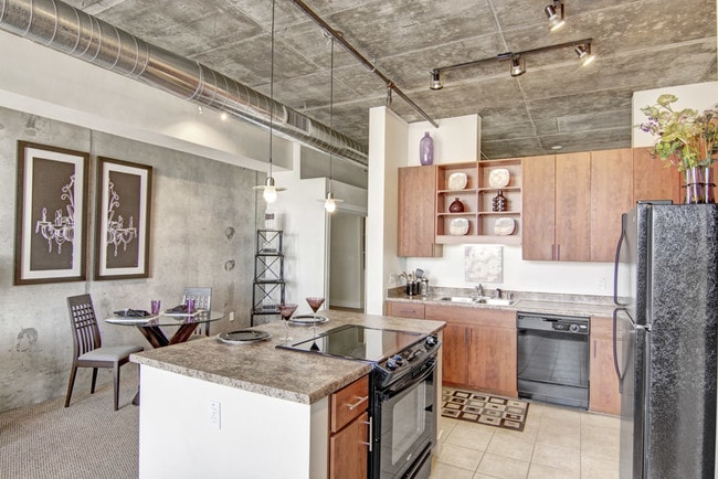 Skyline Lofts Apartments - Phoenix, AZ | Apartments.com