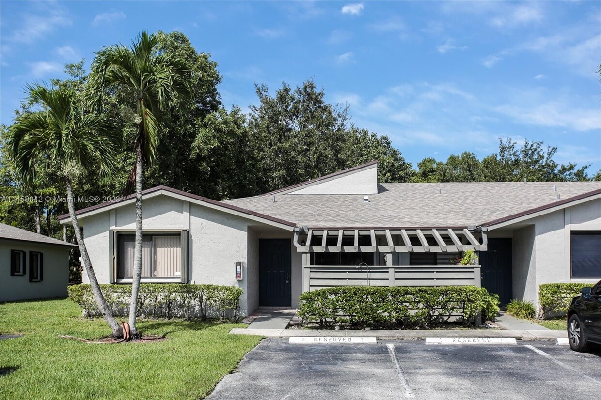 451 Lakeview Dr, Weston, FL 33326 - House Rental in Weston, FL ...