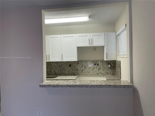 11344 SW 2nd St Unit FRONT, Miami, FL 33174 - Room for Rent in Miami ...
