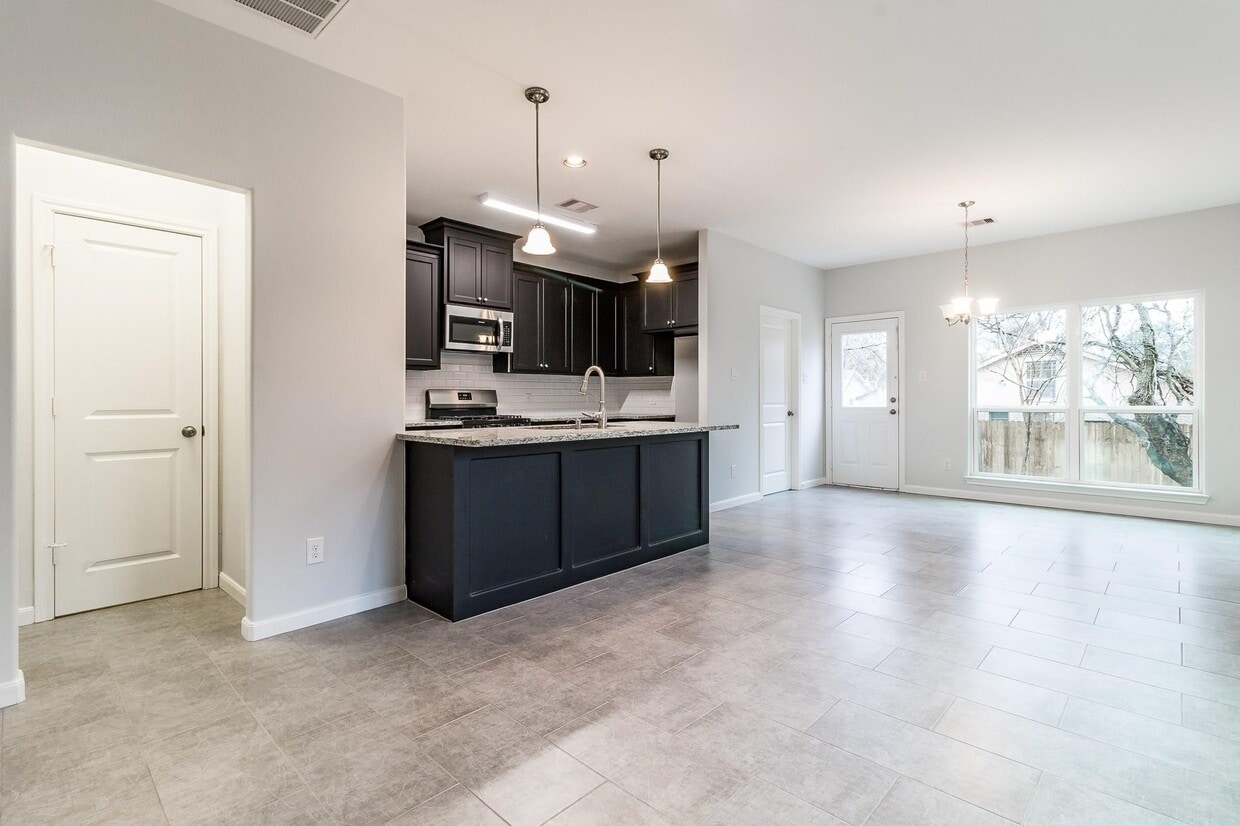 710 Barkley St, Houston, TX 77022 - Townhome Rentals in Houston TX ...