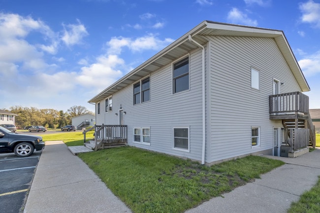 Country Ridge Apartments - Kalamazoo, MI | Apartments.com