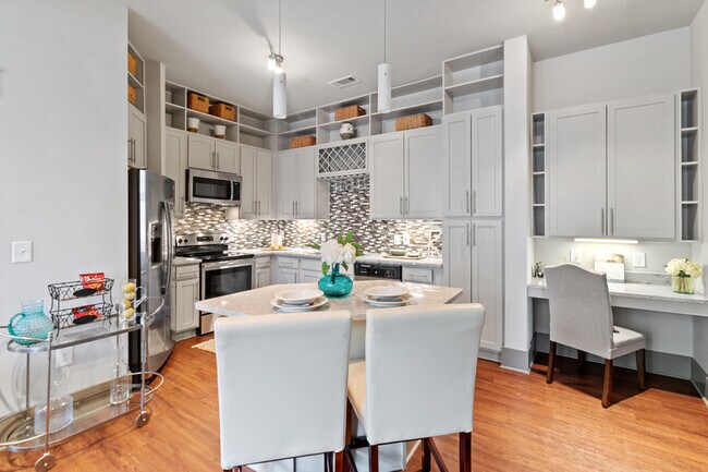 1160 Hammond - 1160 Hammond Dr Sandy Springs, GA - Apartments for Rent ...