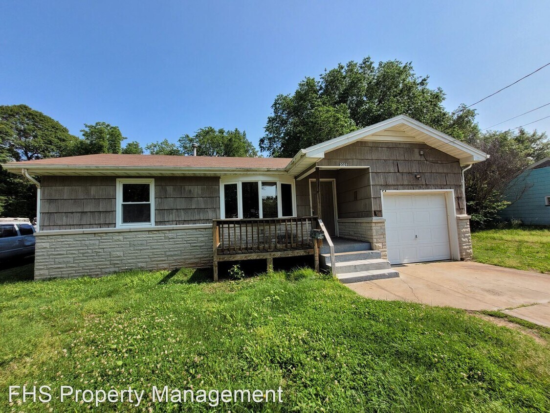 2021 W Water St, Springfield, MO 65802 - House Rental in Springfield ...