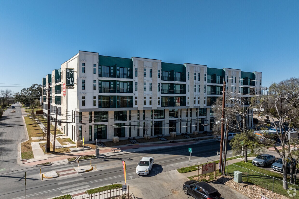 The Emma Browning - 3219 Manor Rd Austin, TX 78723 | Apartments.com