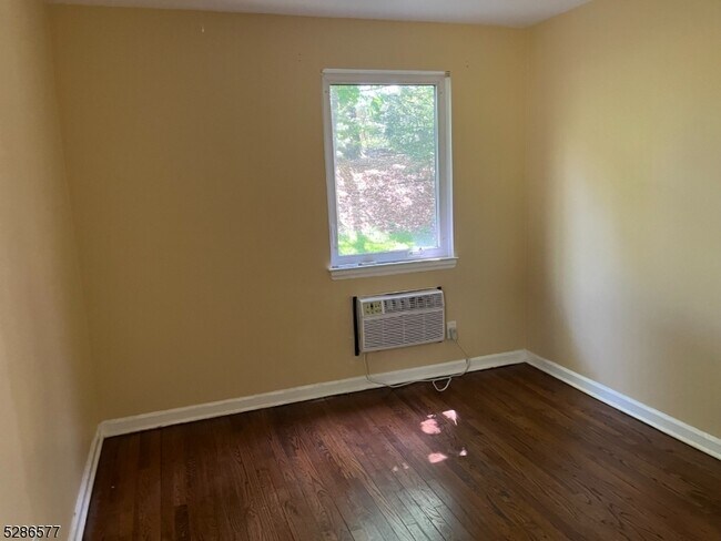 80 Troy Dr, Springfield, NJ 07081 - Condo for Rent in Springfield, NJ ...