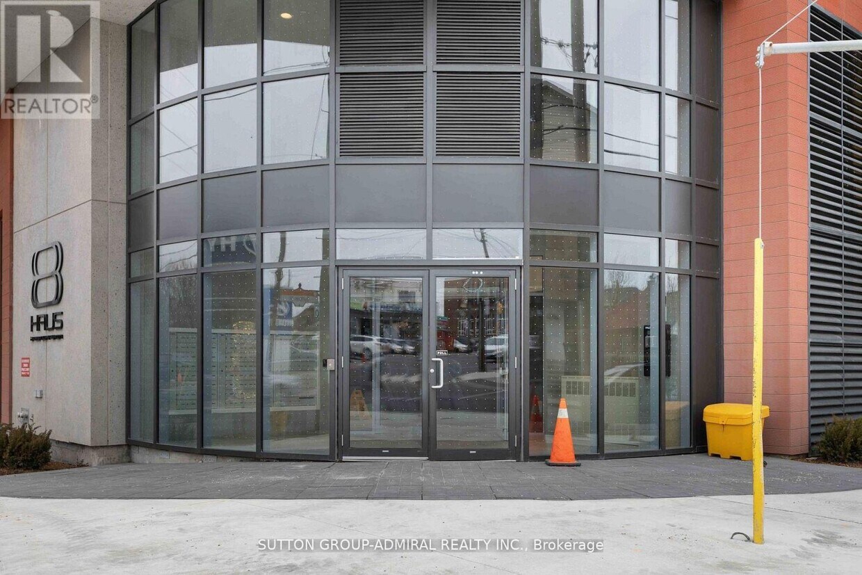 2433 Dufferin St Unit 201, Toronto, ON M6E 0B4 - Apartment for Rent in ...