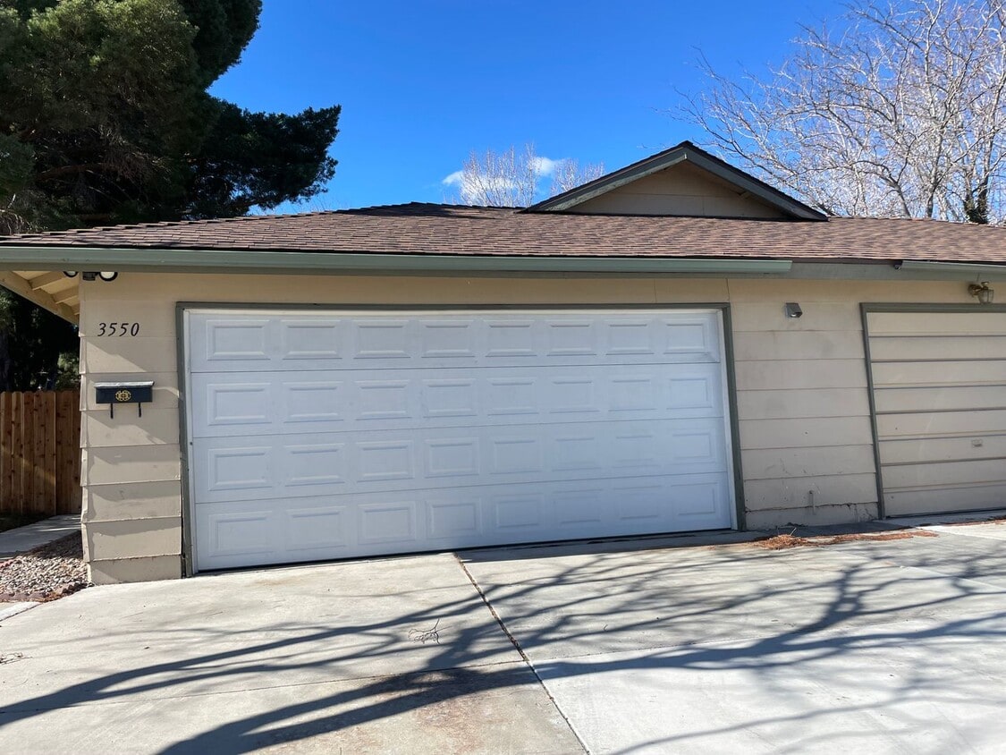 3550 Scottsdale Rd, Reno, NV 89512 - Townhome Rentals in Reno NV ...