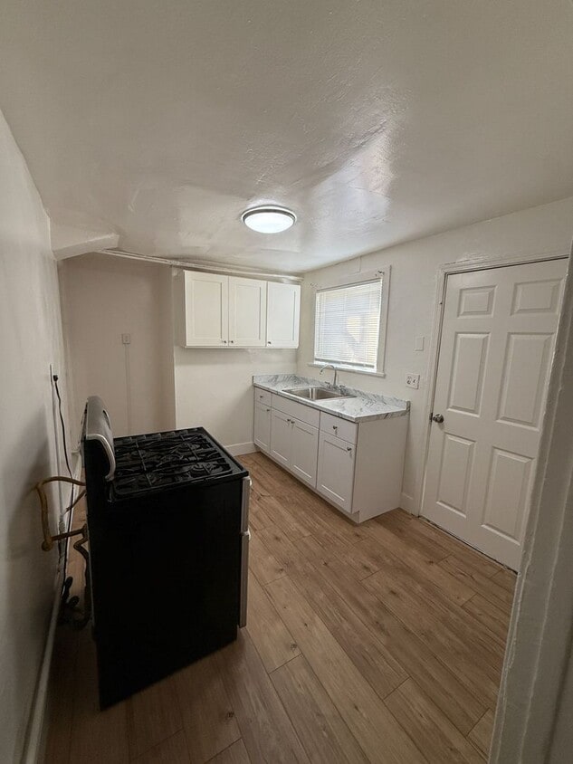 708 N Lacy St Unit C, Santa Ana, CA 92701 - Room for Rent in Santa Ana ...