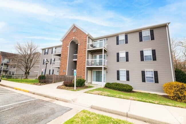Marumsco Hills Apartments for Rent with a Walk-In Closet - Woodbridge ...