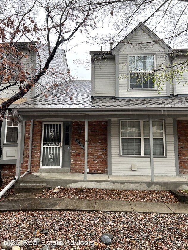 6812 E Briarwood Dr, Centennial, CO 80112 - House Rental in Centennial ...