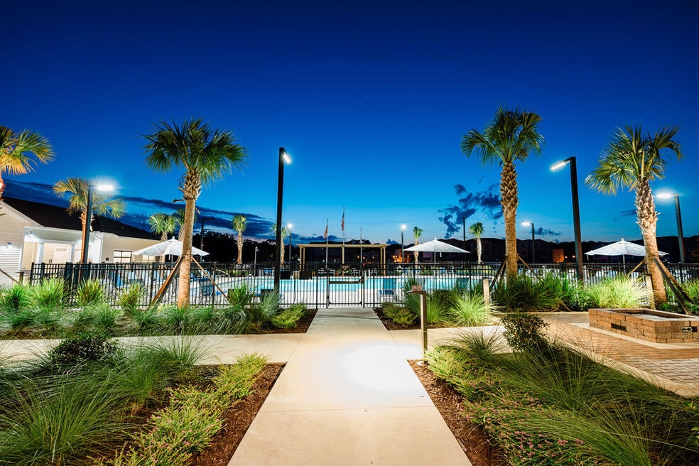 Apartments for Rent with a Walk-In Closet Near Reddick-McIntosh FL ...