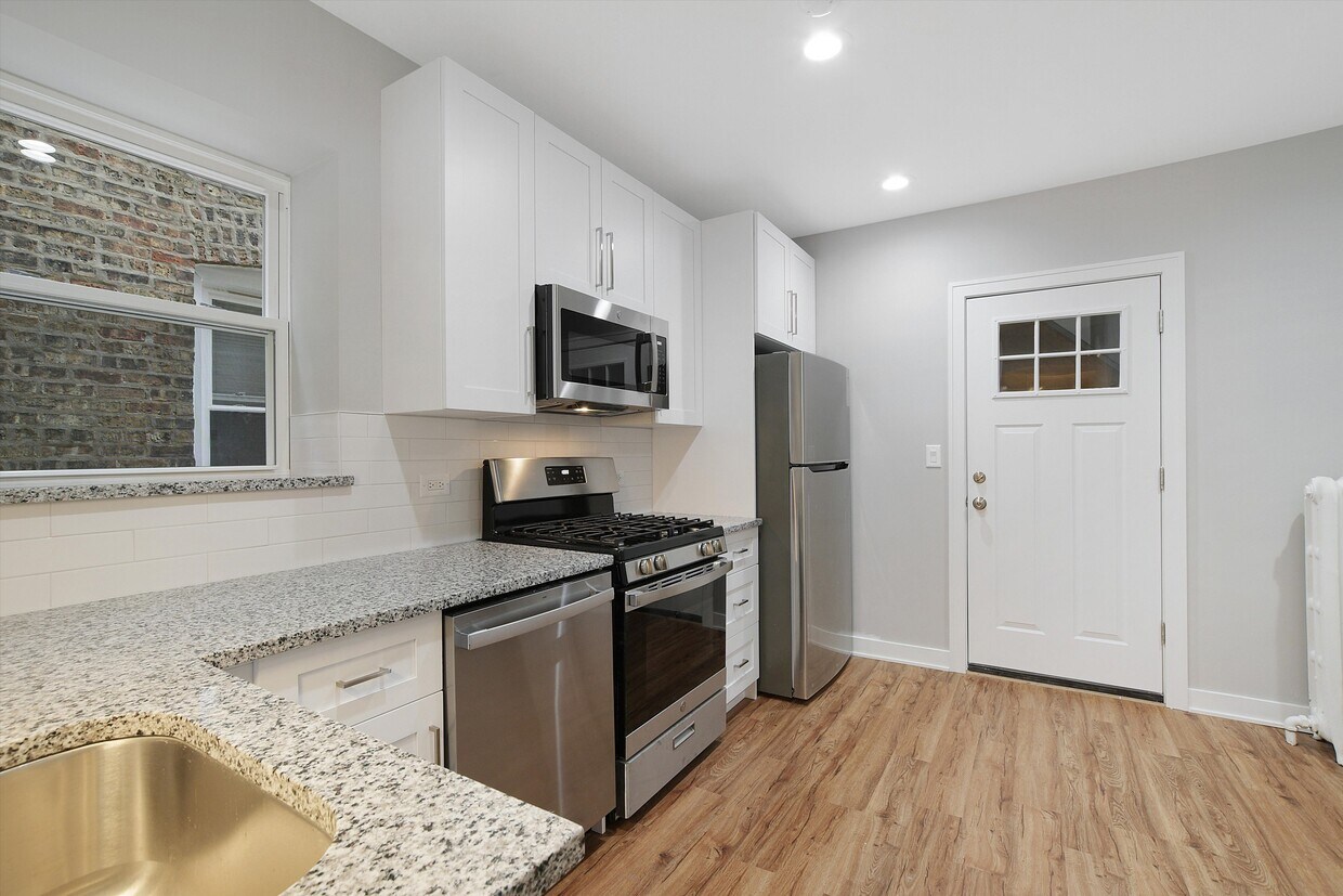 5746 N Maplewood Ave Unit 1, Chicago, IL 60659 - 5746 N Maplewood Ave ...