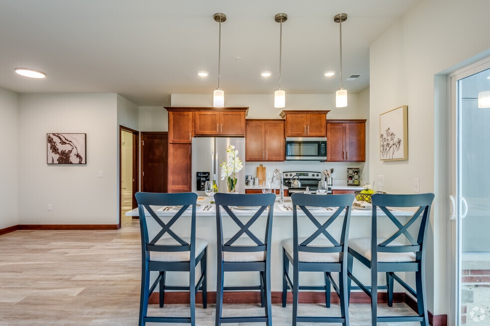 Vets Place Central - 3330 W Wells St Milwaukee, WI 53208 | Apartments.com