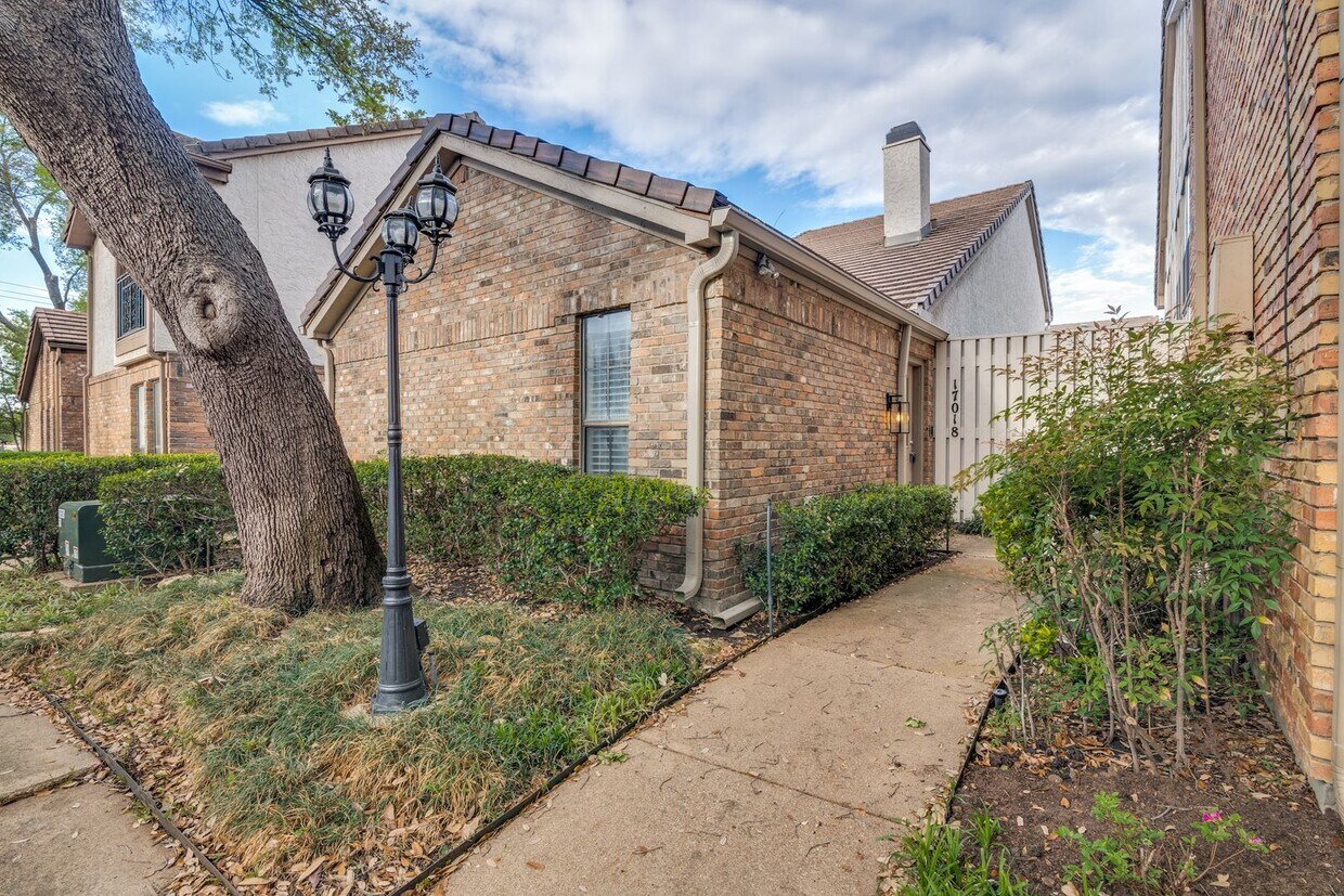 17018 Planters Row, Addison, TX 75001 - House Rental in Addison, TX ...
