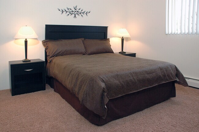 Robinwood - 3133 109th Ln NW Coon Rapids, MN - Apartments for Rent in ...