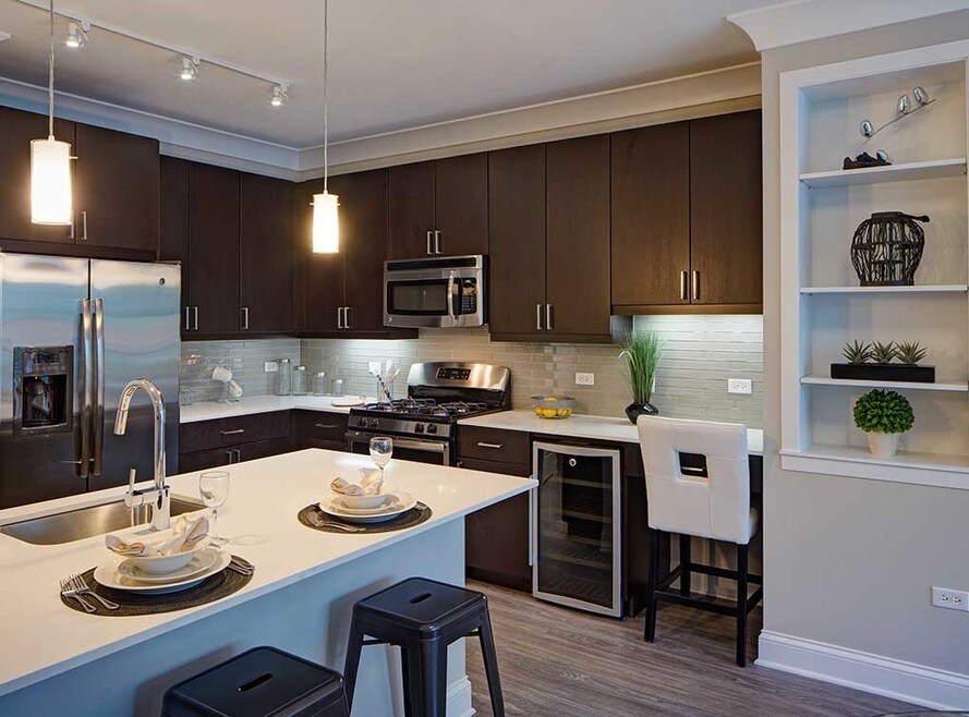 Apartments for Rent with High Ceilings Near Prairie Park at Wheeling ...